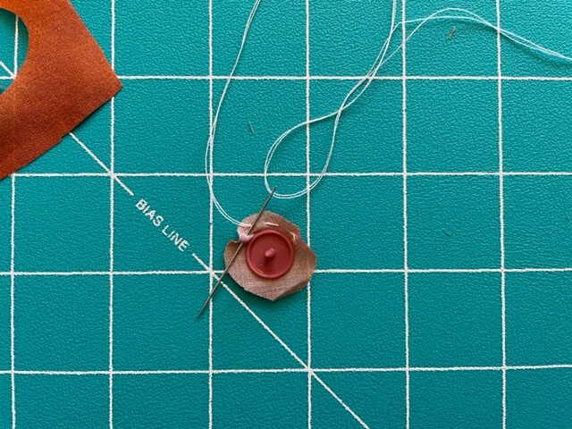 Tutorial: How to Make Fabric Covered Snaps | Vintage Little Lady